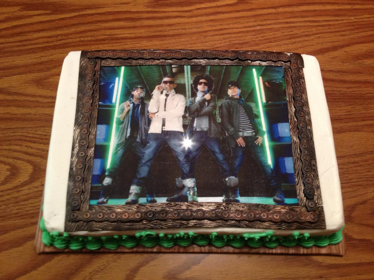 Mindless Behavior Cake